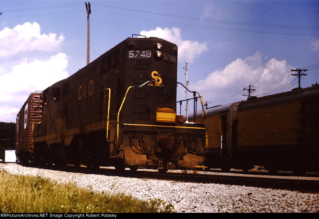 C&O 5748 GP7 switching Plymouth